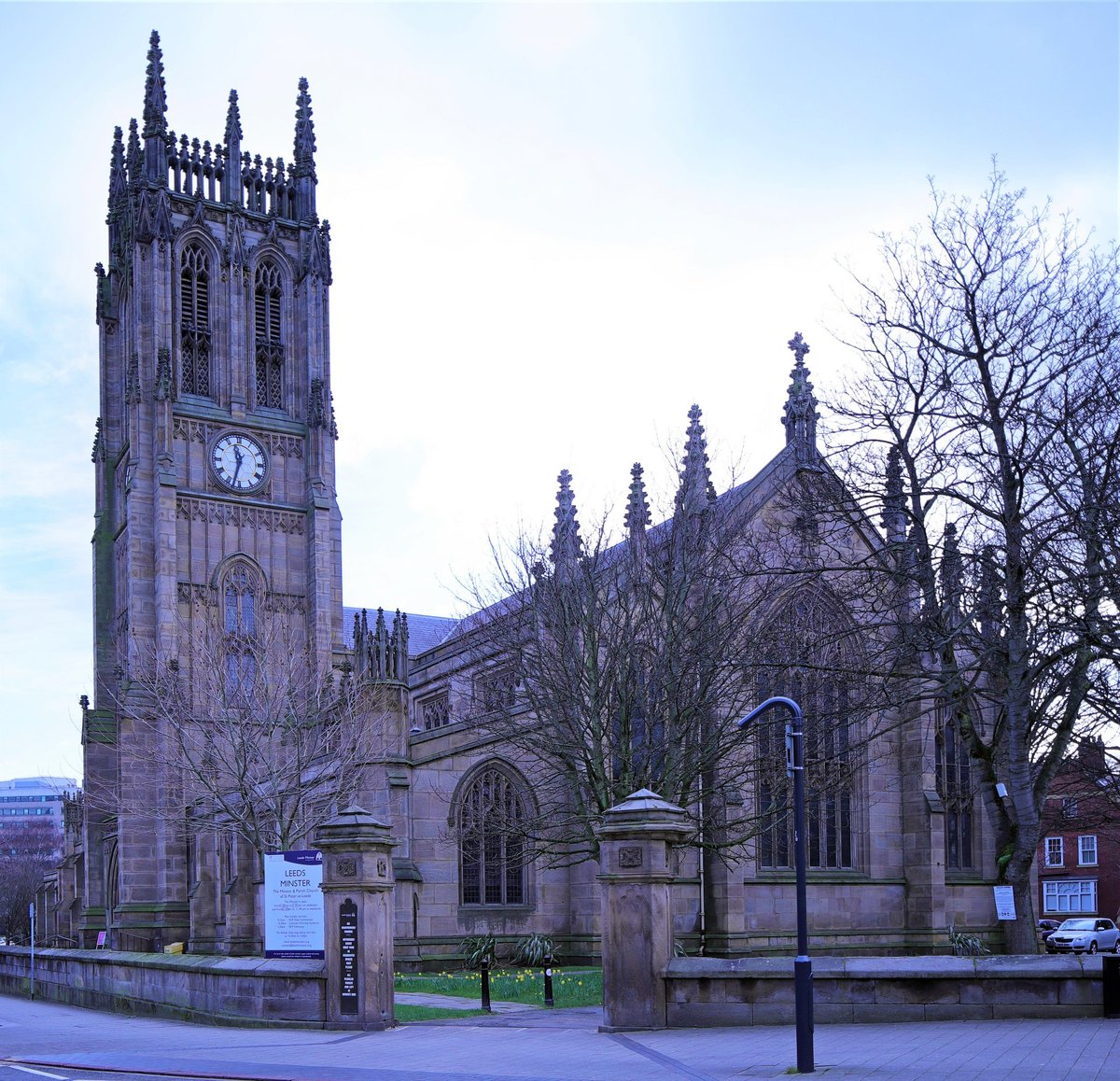 Leeds Minster & the 'Female Brethren' memorial (Formerly St Peter's ...